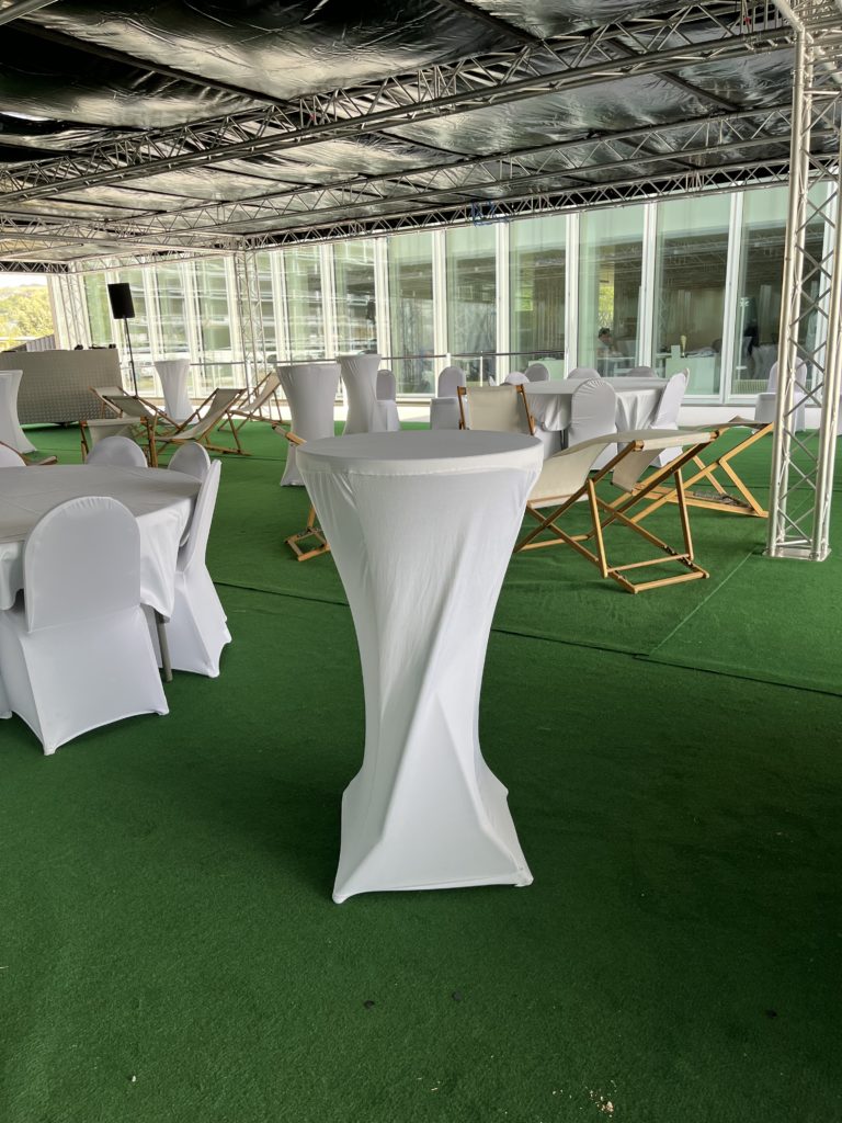 Tables hautes à louer - bvkevents.ch